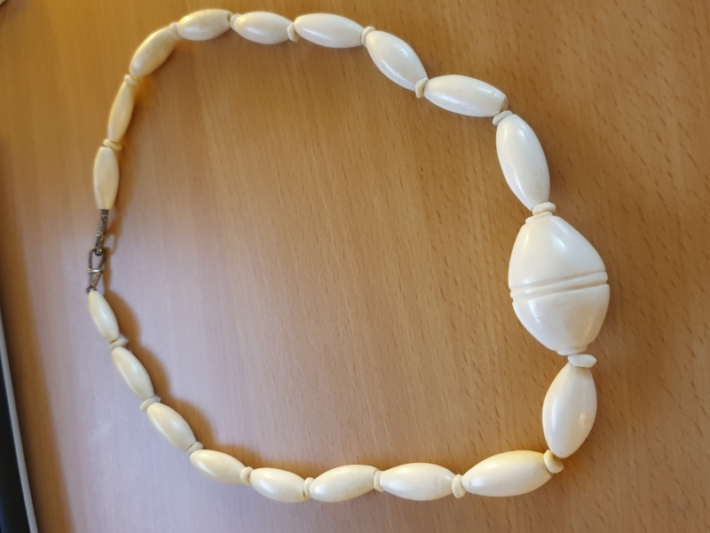 Collier en ivoire : joomil.ch